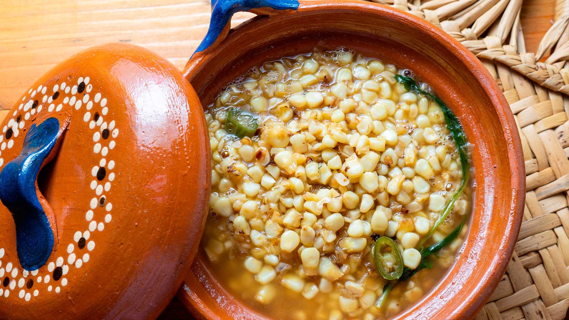 7 platillos, bebidas y preparaciones mexicanas hechas con maíz