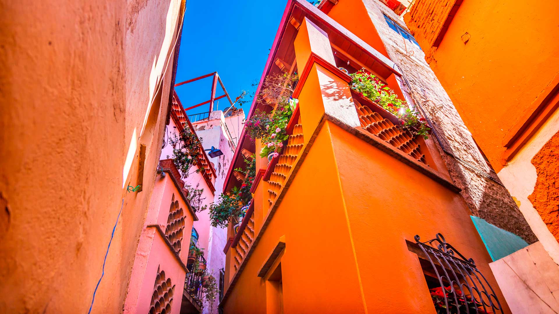 Callejón del Beso: una leyenda de amor que perdura