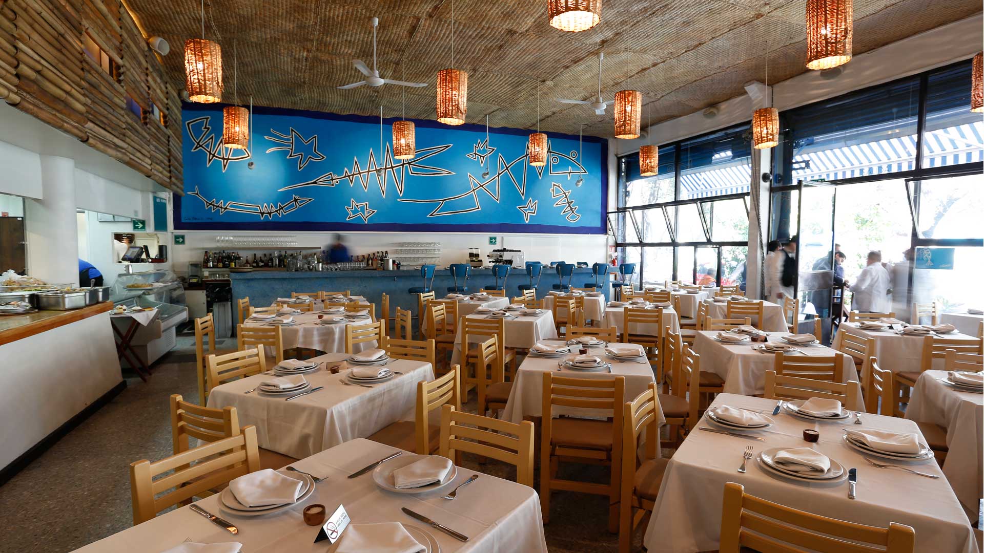 Contramar: 25 años de servir con éxito cocina de olas