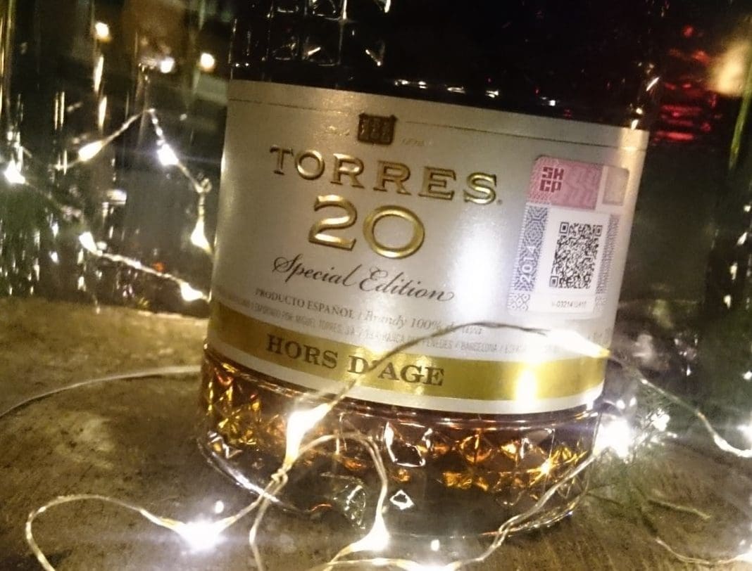 Torres 20 estrena botella