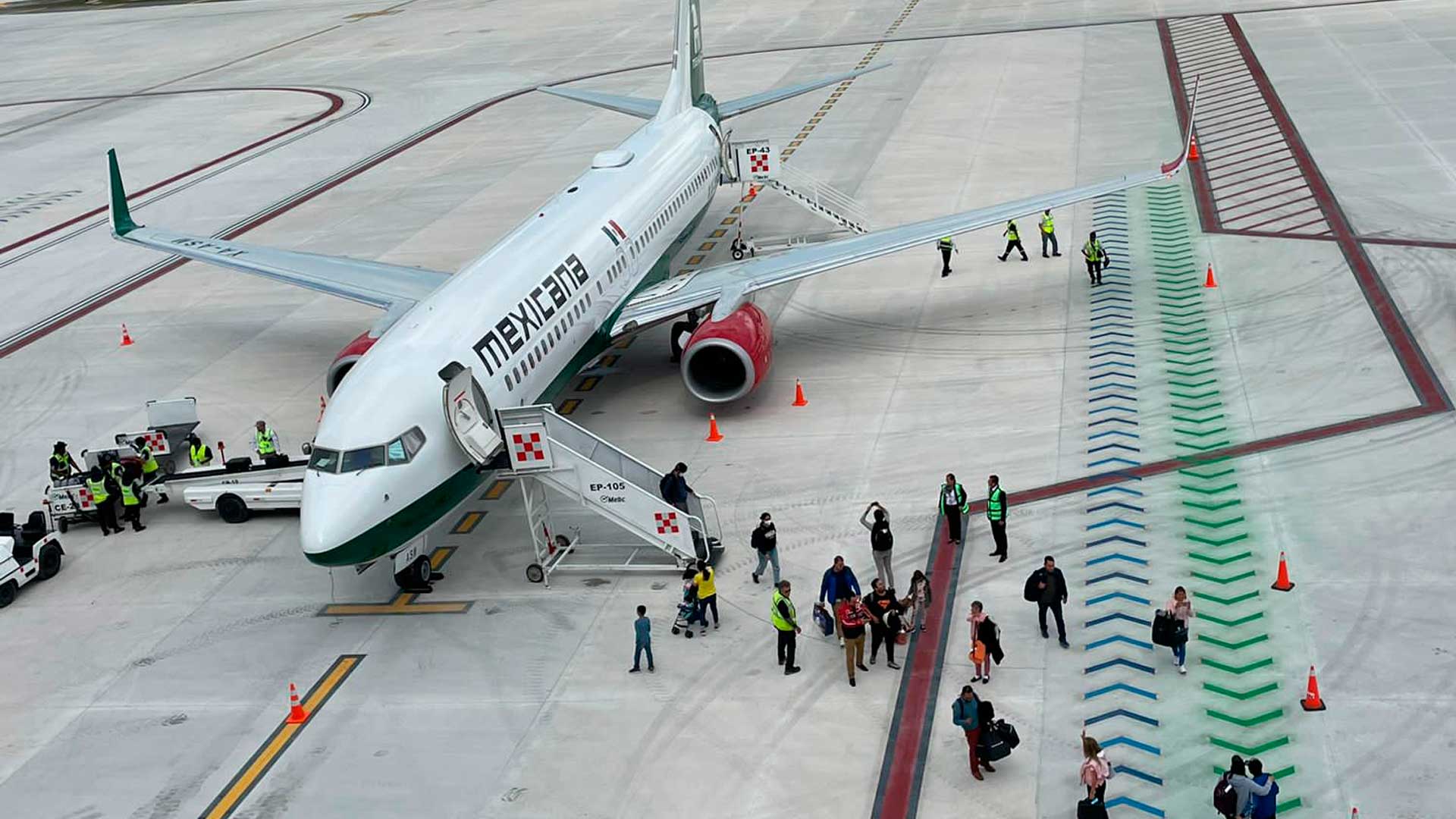 Mexicana de Aviación vuelve a los cielos tras 13 años en tierra