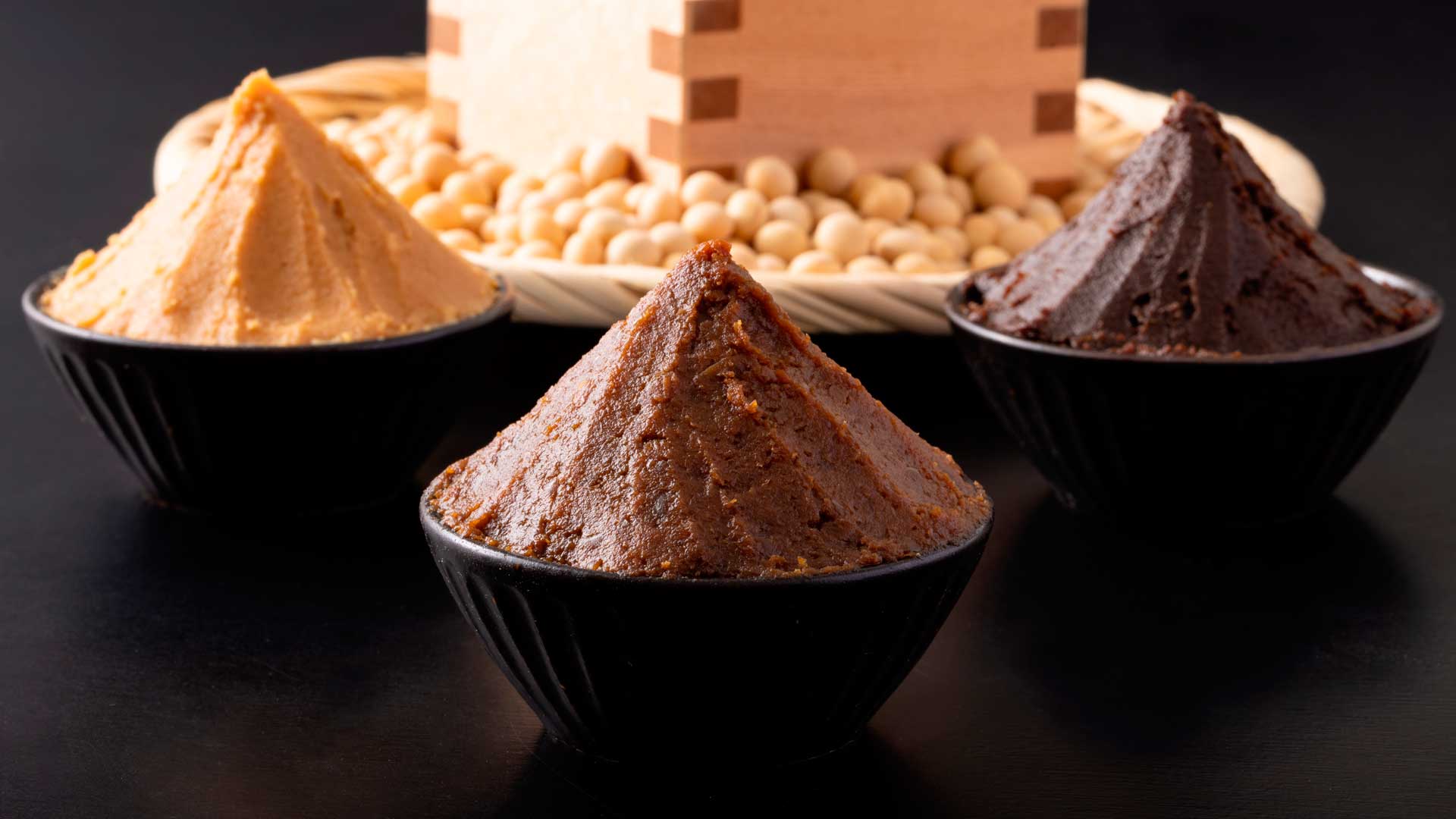 ¿Qué es el miso y cómo incorporarlo a tus recetas?