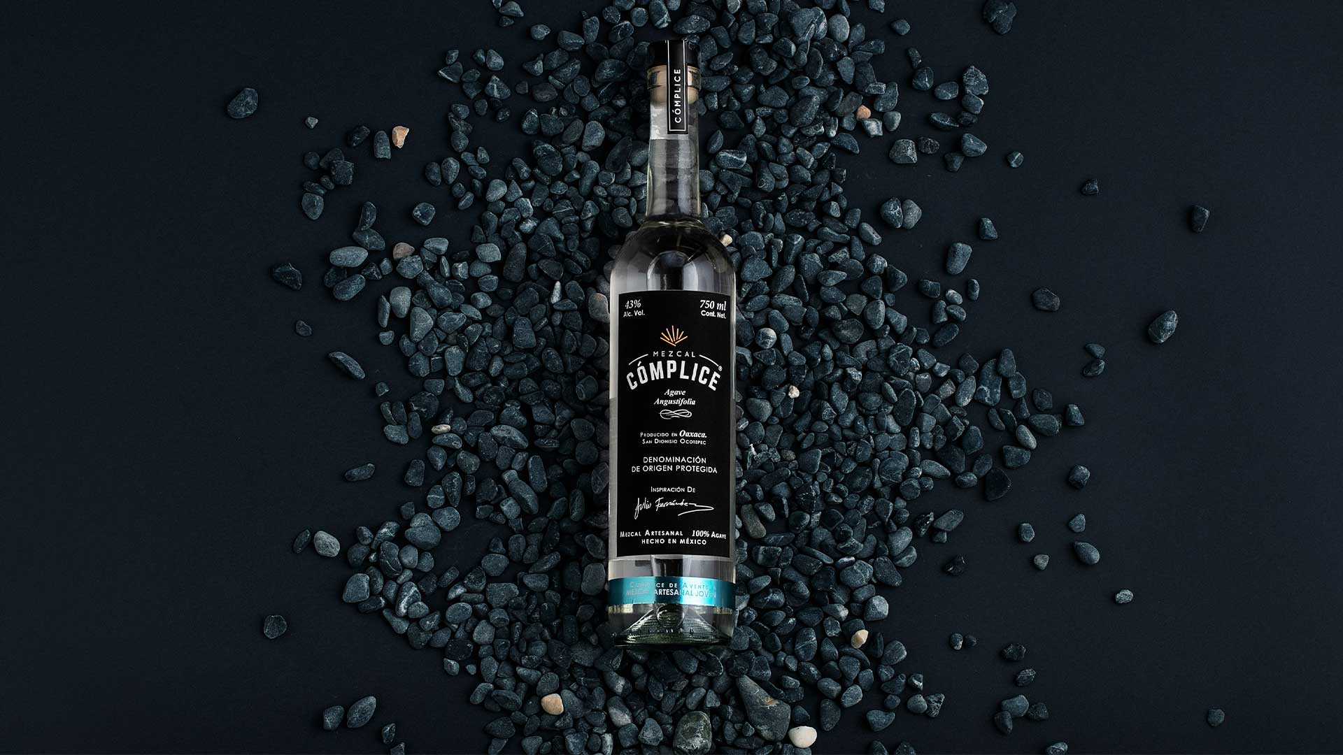 Mezcal Cómplice: una marca 100% oaxaqueña que se convertirá en una de ...