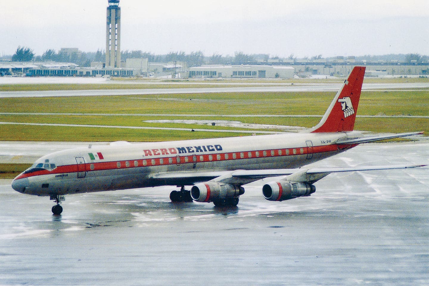 Aeroméxico: 90 años de historia en 12 interesantes datos