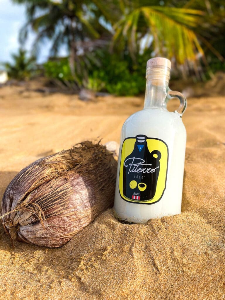 ¿Qué es el pitorro de coco? La bebida de la que todos hablan