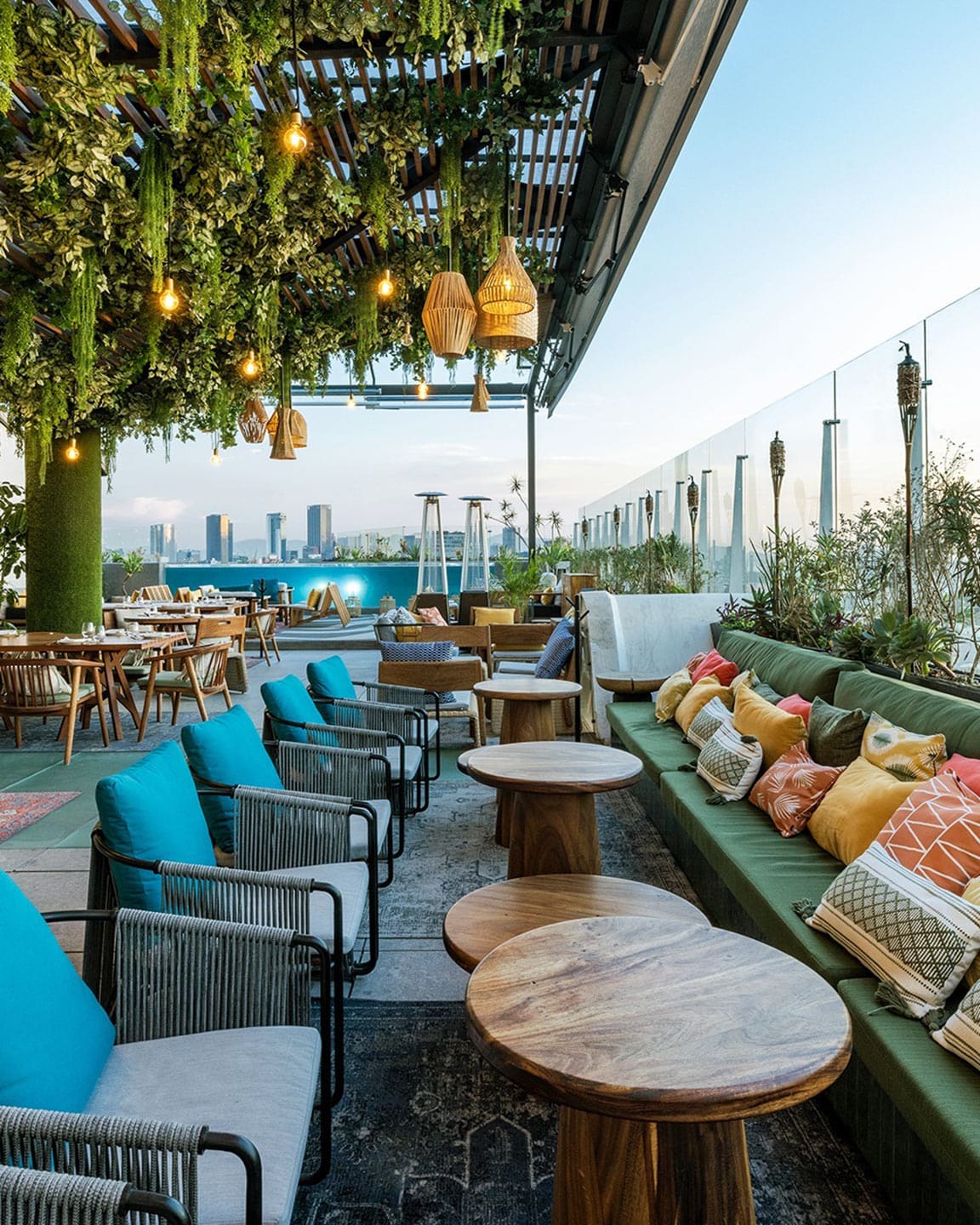 5 restaurantes para ver jacarandas en la Ciudad de México