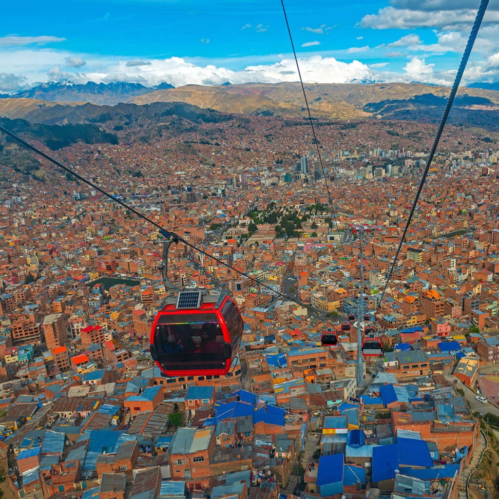 Los 8 teleféricos más increíbles del mundo con vistas irreales