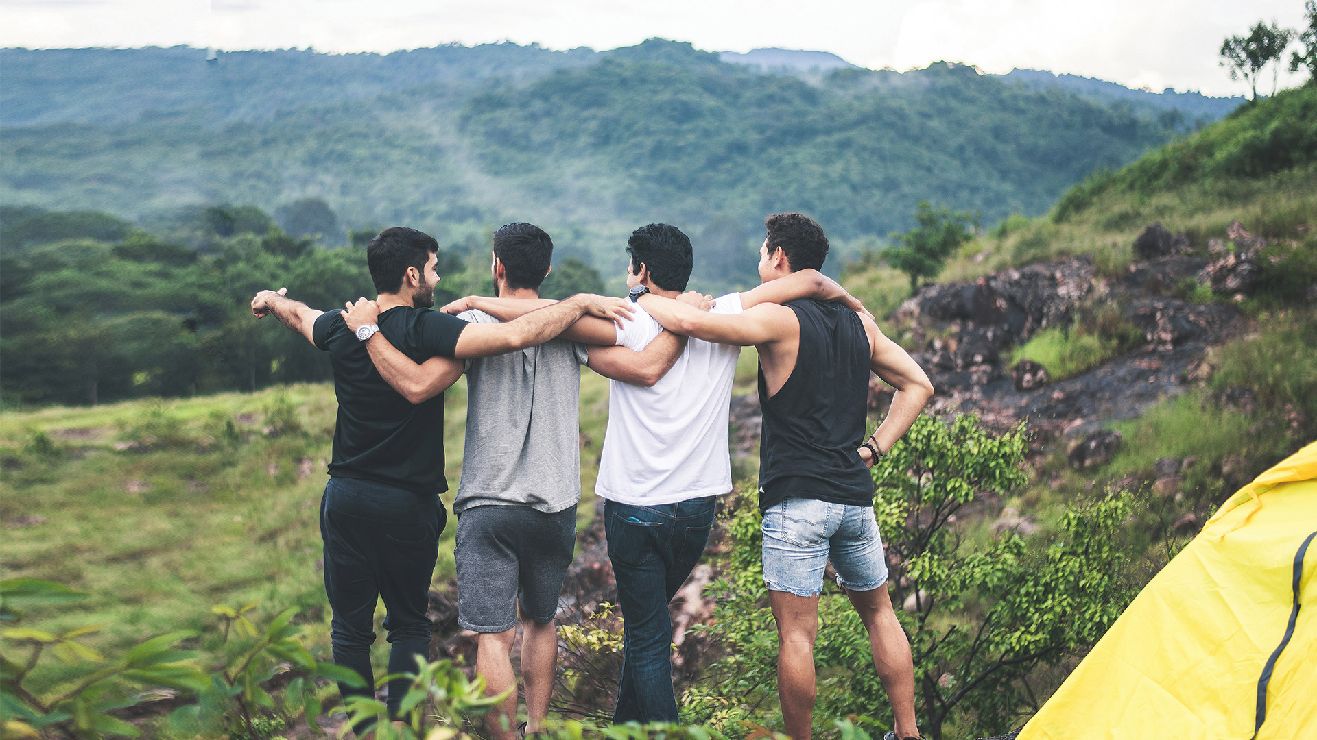 El auge del turismo masculino: todo sobre las 'mancations'